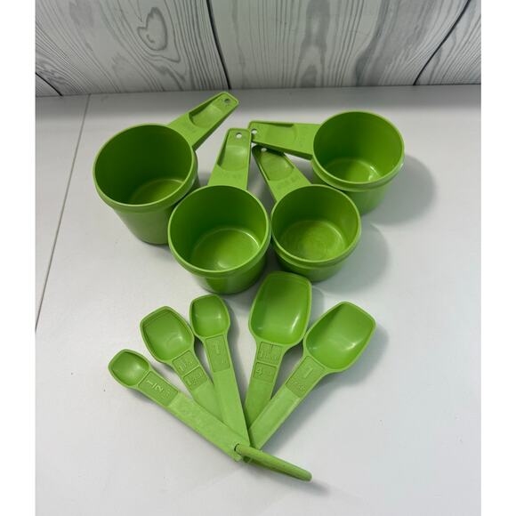 Tupperware | Kitchen | Vintage Tupperware Green Measuring Spoons Set ...